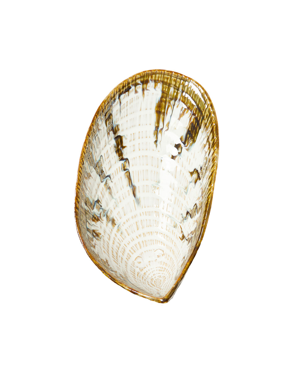 Mussel shell white ceramic objet – Collagerie