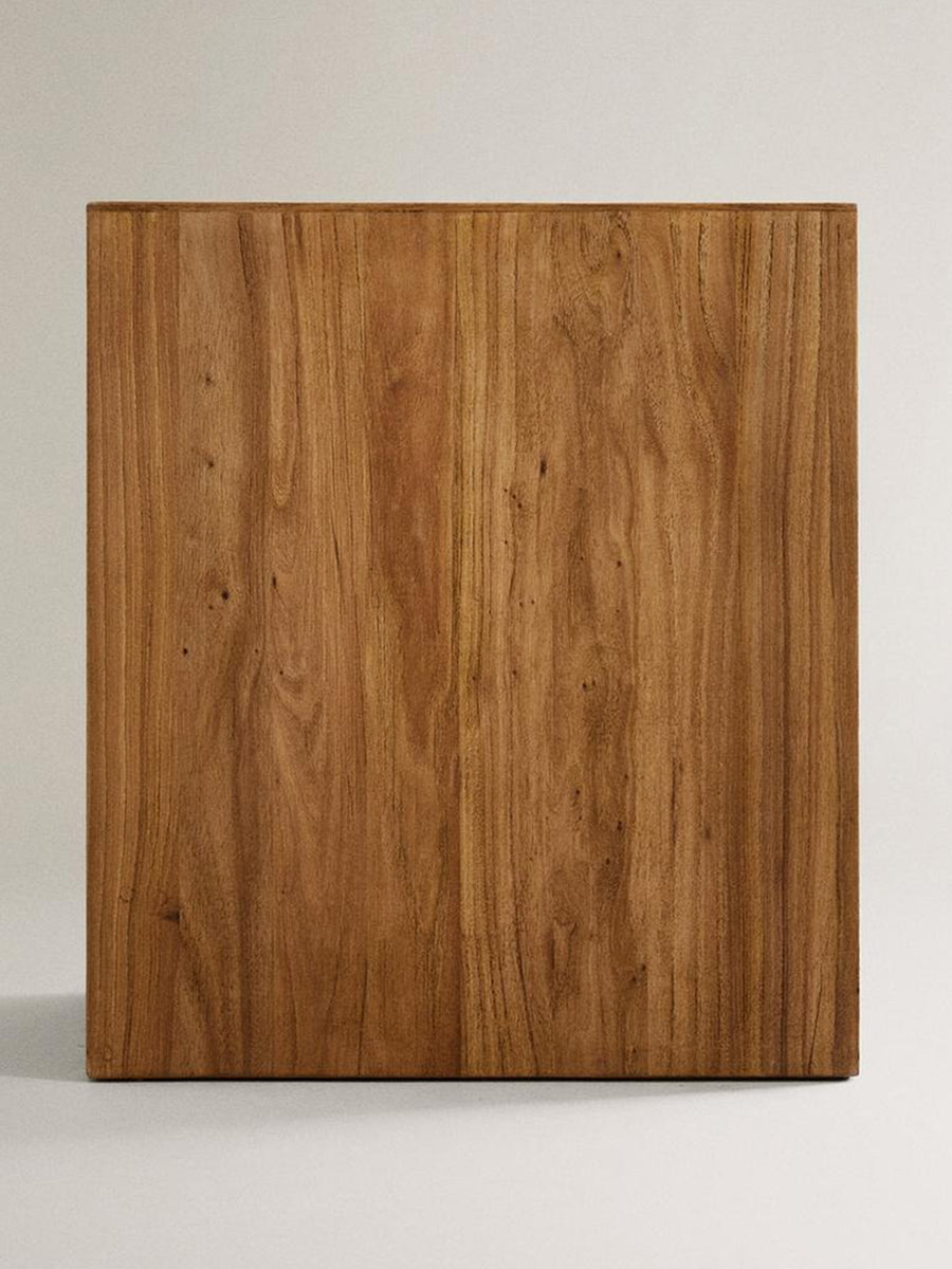 Wooden cube table – Collagerie